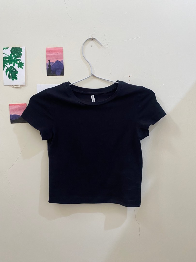 Crop Top Hitam by COLORBOX, Fesyen Wanita, Pakaian Wanita, Atasan di ...