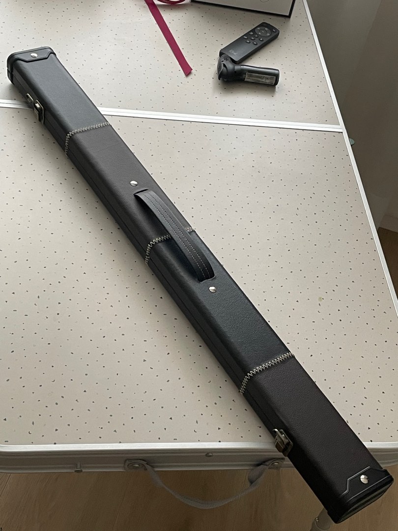 Snooker Cue box for 1/2 cue, 運動產品, 運動與體育, 運動與體育 - 桌球與保齡球 - Carousell