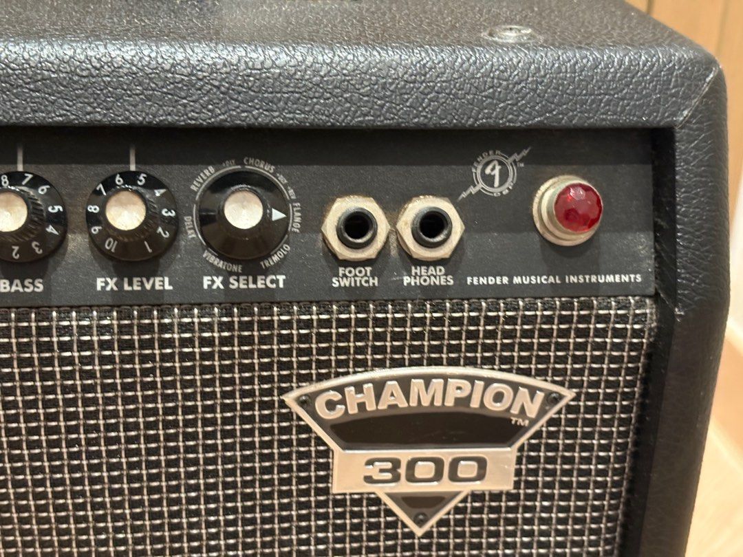Fender champion 300 guitar amp, 音響器材, 其他音響配件及設備 - Carousell