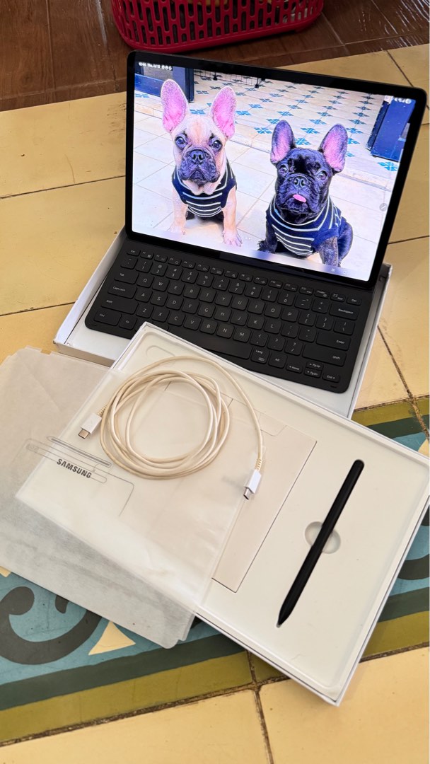 Galaxy Tab S8+ 5G Full Set + Keyboard Book Cover Slim Original, Telepon ...