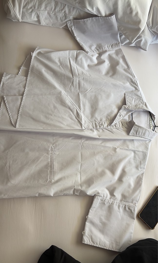 hakana shirt white, Fesyen Wanita, Pakaian Wanita, Atasan di Carousell
