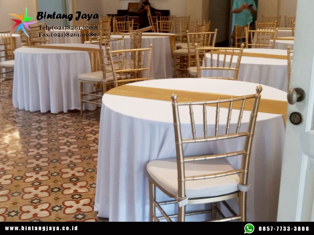 Jasa Sewa Kursi Tiffany Dan Round Table Event Gedung 82 Cikini Jakarta ...