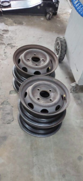 Kancil Rim besi, Auto Accessories on Carousell