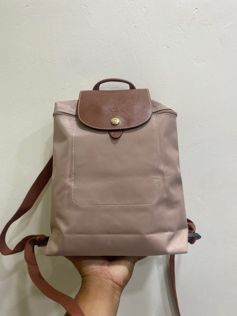 Longchamp backpack, Fesyen Wanita, Tas & Dompet di Carousell
