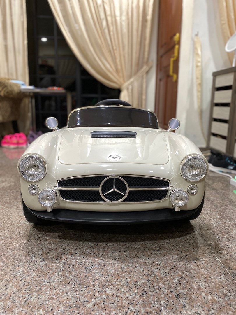 Mercedes-Benz Remote Control Car, Hobbies & Toys, Toys & Games on Carousell