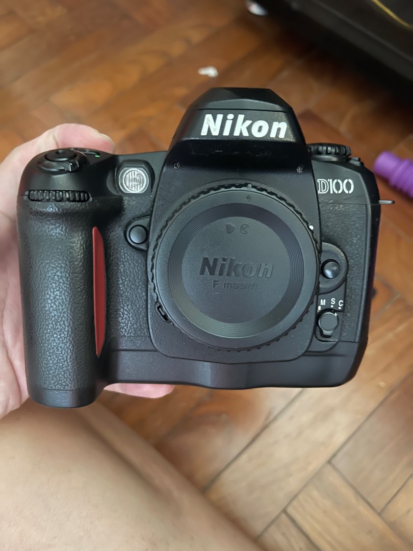 Nikon D100 DSLR Camera with SB-800 Flash and Accessories, Photography ...