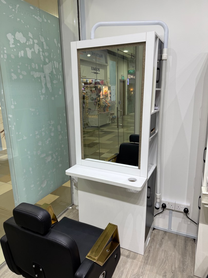 Salon Mirror Station + Professional Barber Chair (with Vacuum System ...