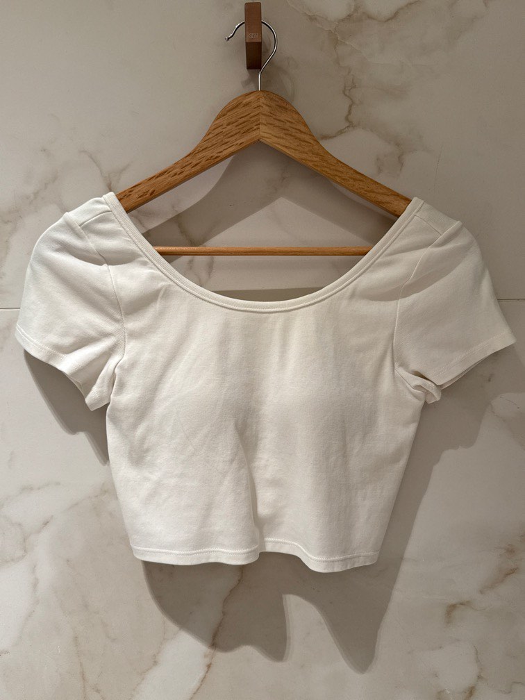 Uniqlo Padded White Top, Women's Fashion, Tops, Blouses on Carousell