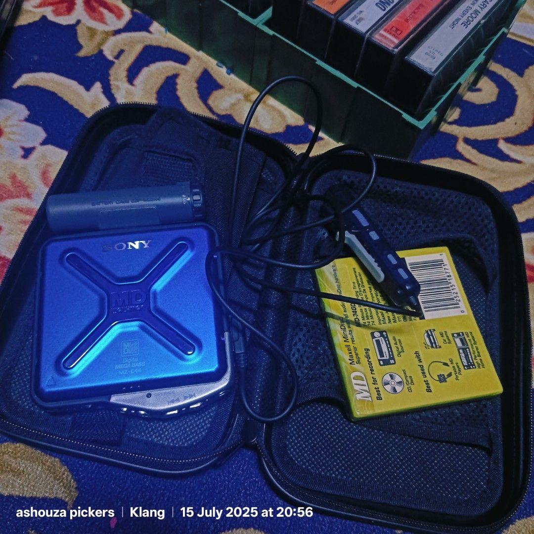 Vintage sony walkman minidisc, Audio, Portable Music Players on Carousell