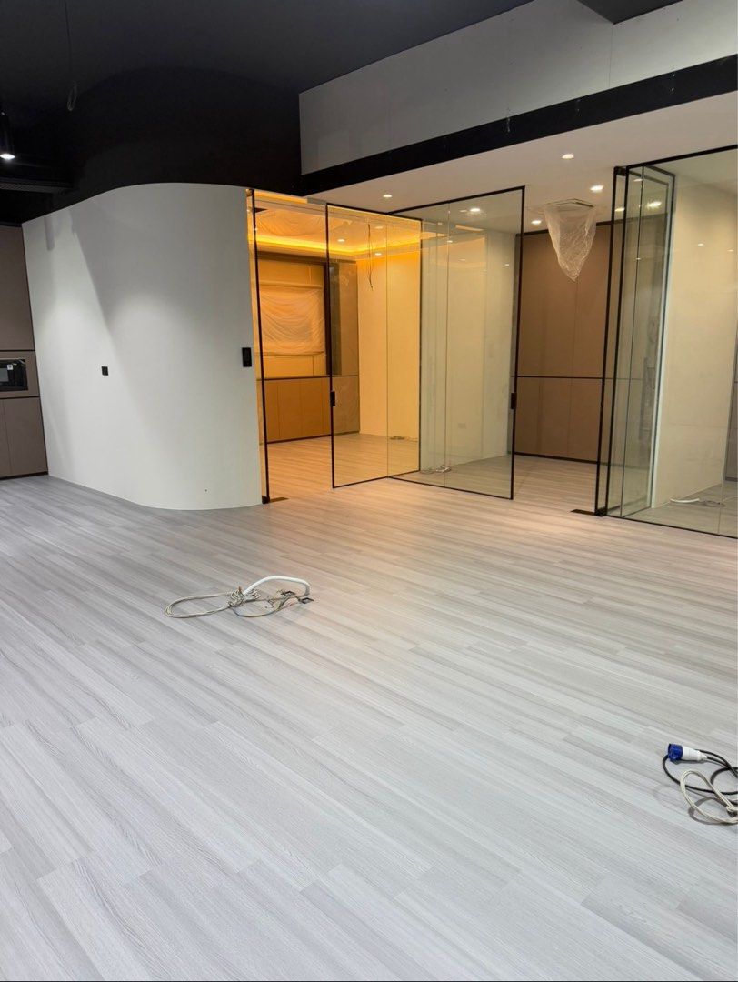 Vinyl floor/Home Vinyl floor/Preferred Merchant by Carousell vinyl ...