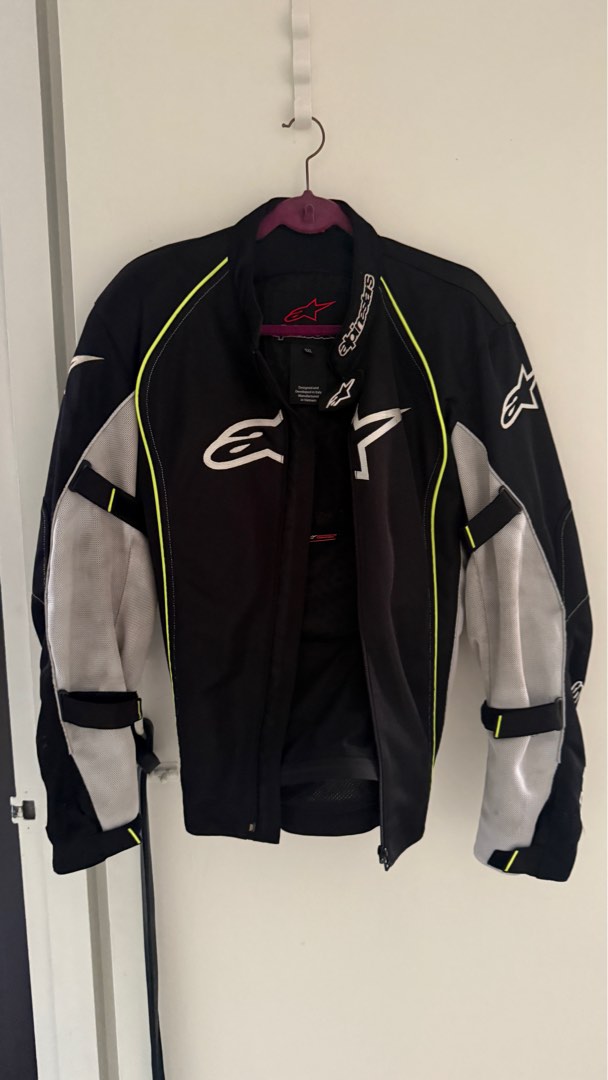 AlpineStar riding jacket, Motorcycles, Motorcycle Apparel on Carousell