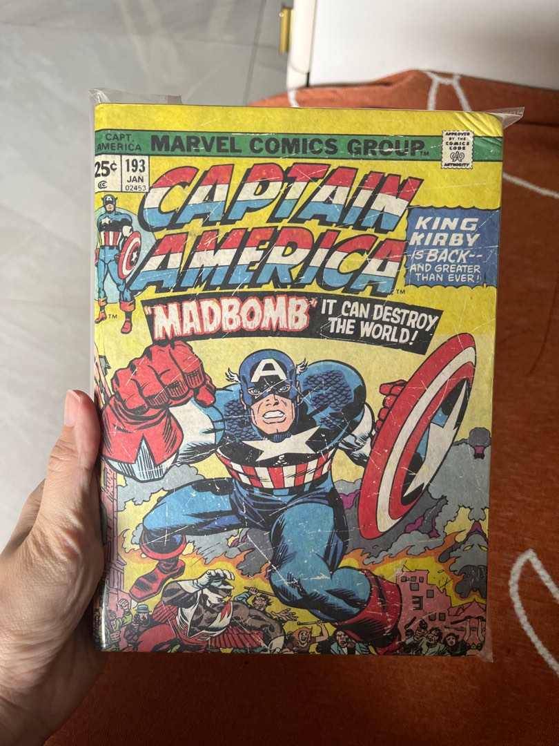 Captain America Comic Book Lamp, Hobbies & Toys, Memorabilia ...