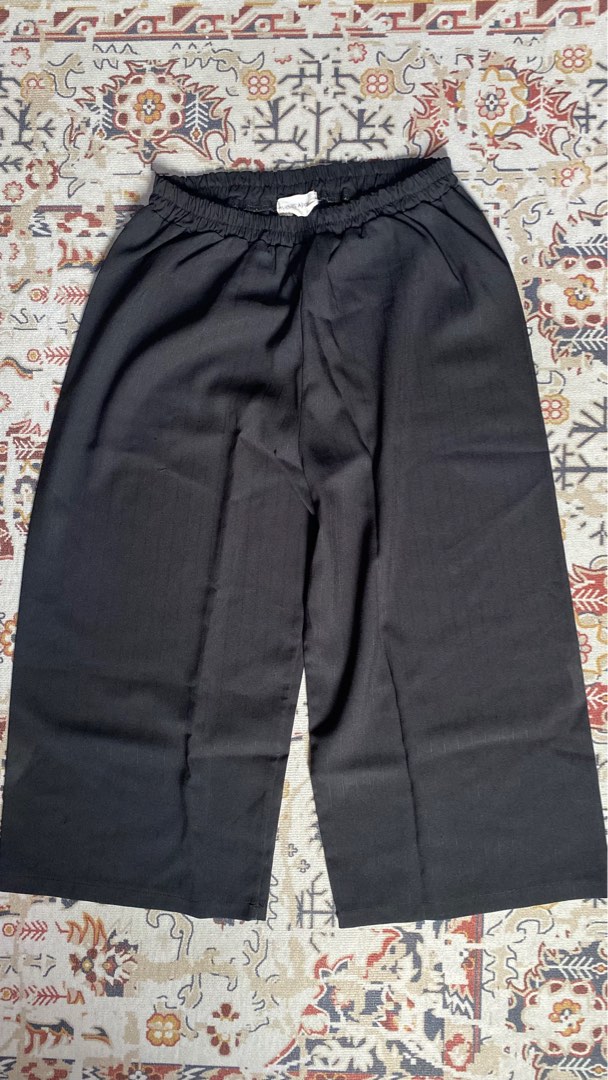 Celana kulot hitam this is april, Fesyen Wanita, Pakaian Wanita ...