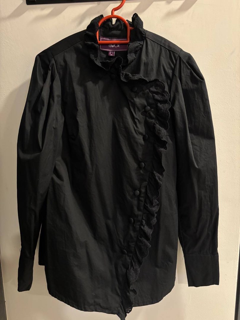 dUCk RTW Camille Top in black, Women's Fashion, Muslimah Fashion, Tops ...