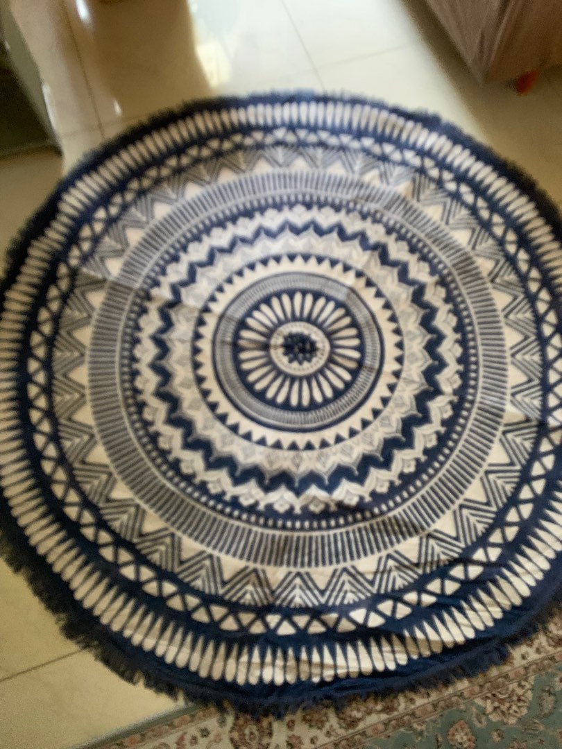 Karpet bulat etnik unik ambal rugs bedcover selimut walldecor ...