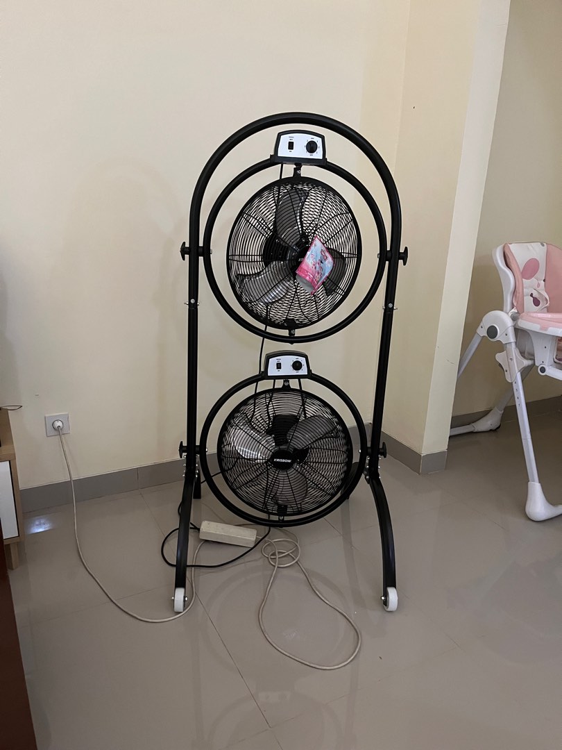 Kipas Krisbow 16inc berdiri , 2 kipas atas bawah, Perabotan Rumah di ...