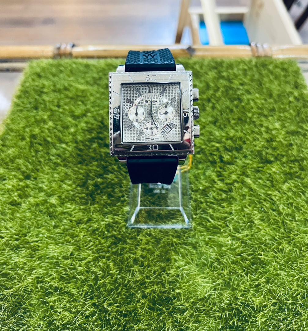 MEN WATCH BONIA, Men's Fashion, Watches & Accessories, Watches on Carousell