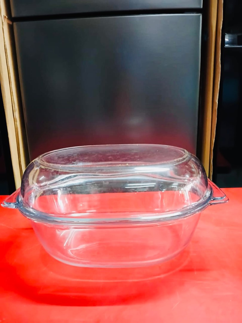 PYREX Vintage Chicken with Lid, Furniture & Home Living, Kitchenware ...