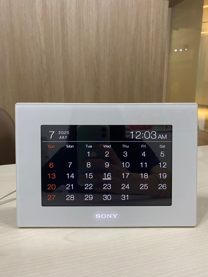 Sony Digital Frame with Calendar and Clock, Furniture & Home Living ...