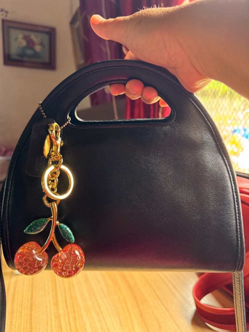 VINTAGE COACH CAROUSEL TWO WAY, Luxury, Bags & Wallets on Carousell