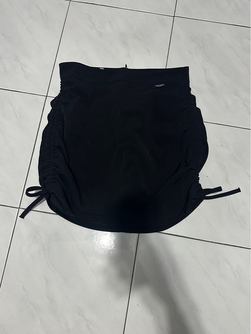 Black tight skirt with adjustable side strings, Women's Fashion ...