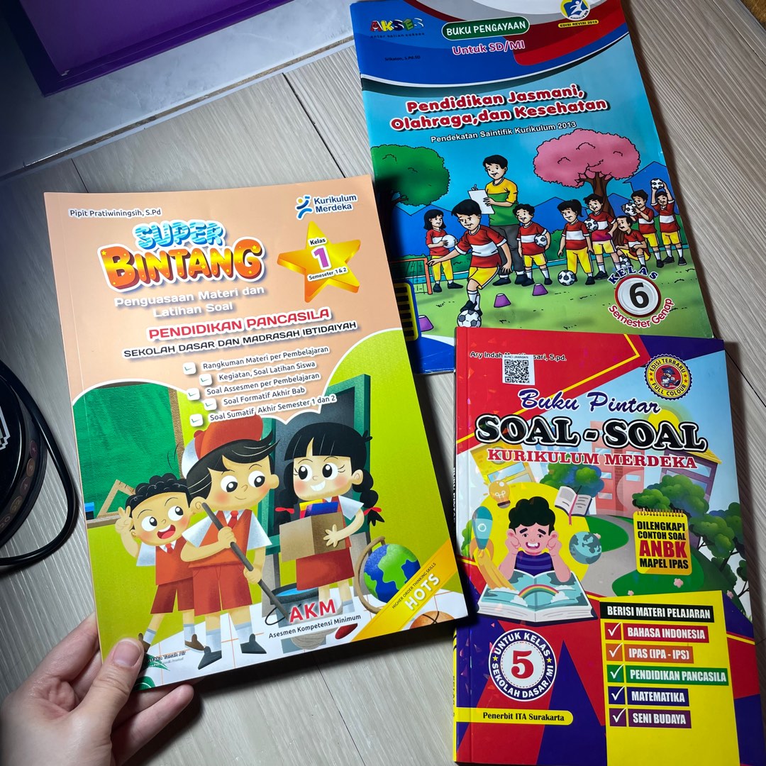 buku pelajaran SD New, Buku & Alat Tulis, Buku Pelajaran di Carousell