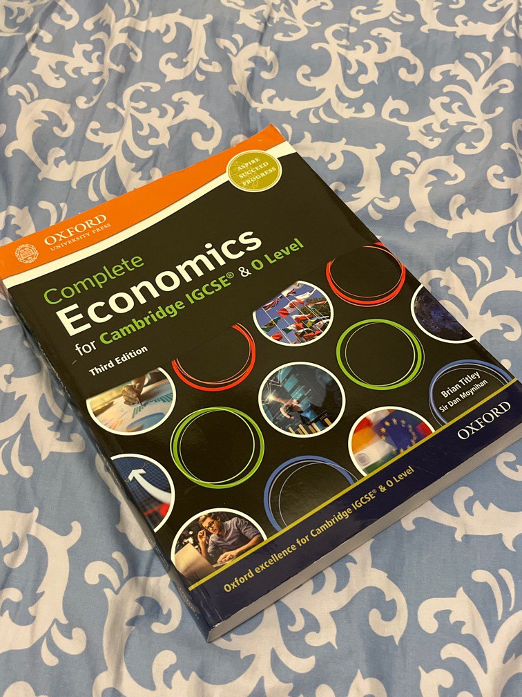 CIE IGCSE/O Level Economics Textbook, 興趣及遊戲, 書本 & 文具, 教科書 - Carousell