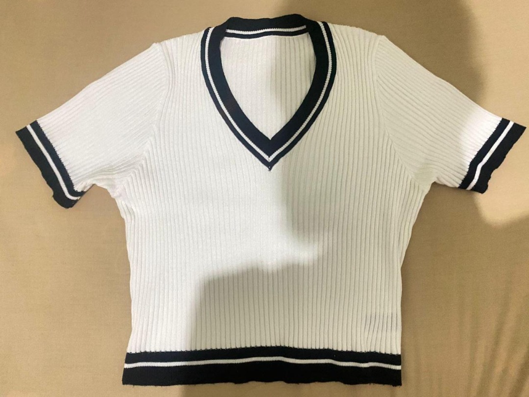 CROP DAZZY NEW ATASAN TOP KAOS FIT BODY, Fesyen Wanita, Pakaian Wanita ...