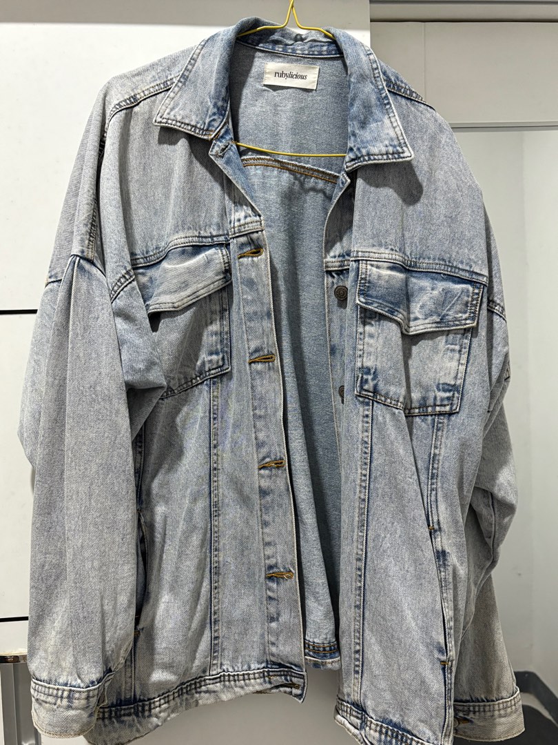 Jaket Jeans Rubylicious Light Blue Oversize, Fesyen Wanita, Pakaian Wanita, Baju Luaran di Carousell