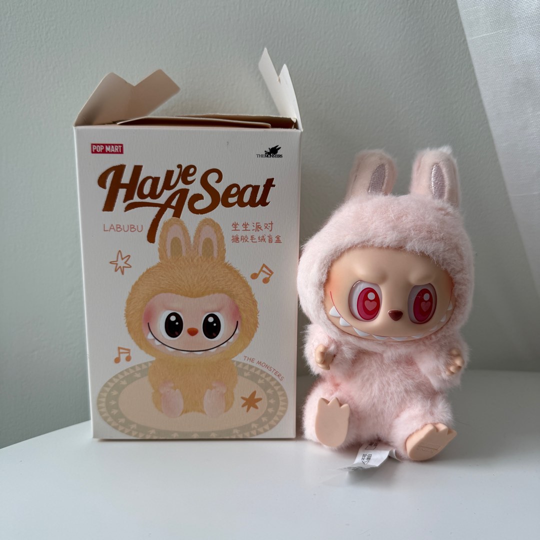 Labubu V2 - Dada, Hobbies & Toys, Collectibles & Memorabilia, Vintage ...