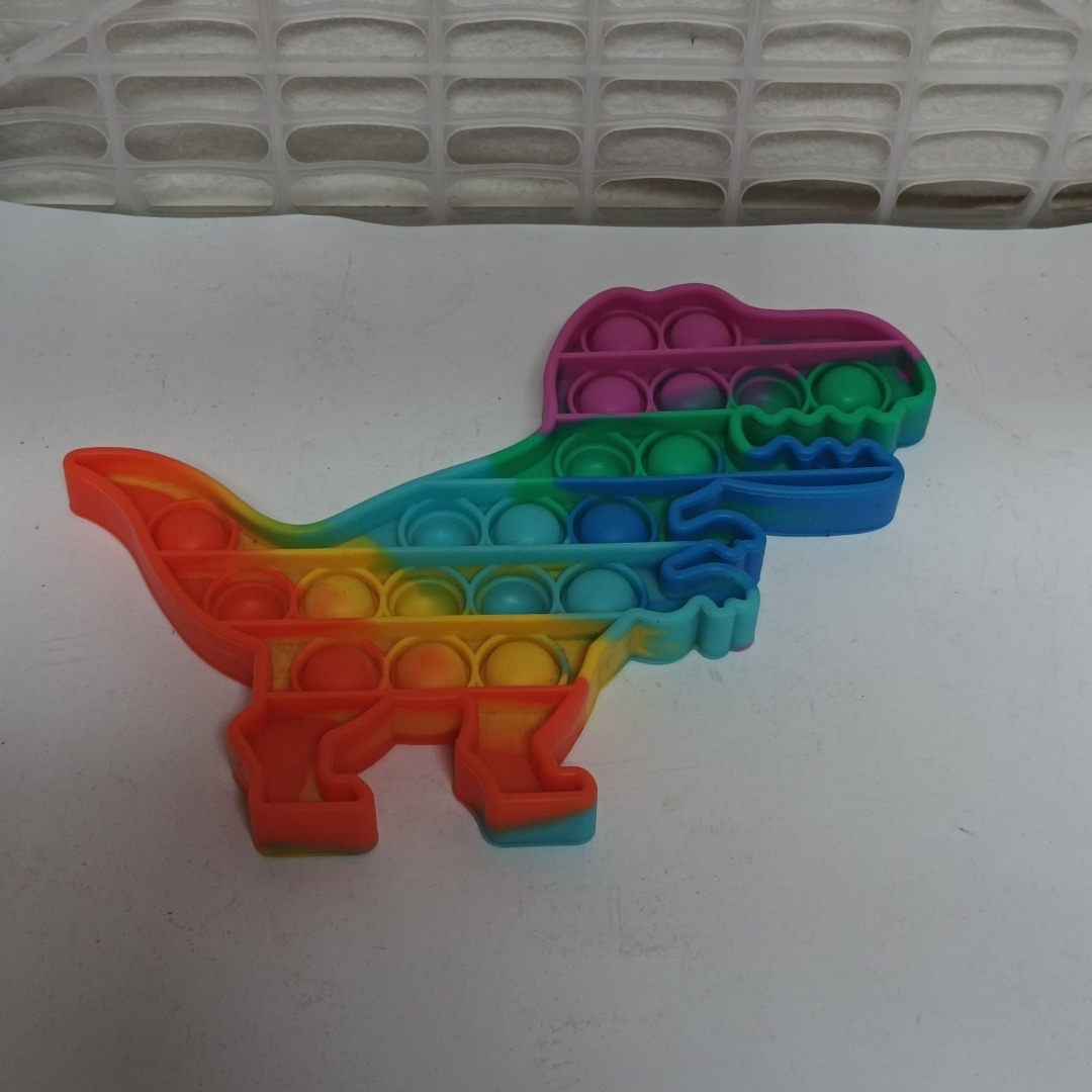 Mainan Pop It fidget gelembung Rainbow Dinosaurus, Toys & Collectibles ...