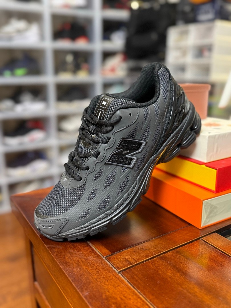 New Balance 1906R U1906WFD, 男裝, 鞋, 波鞋 - Carousell