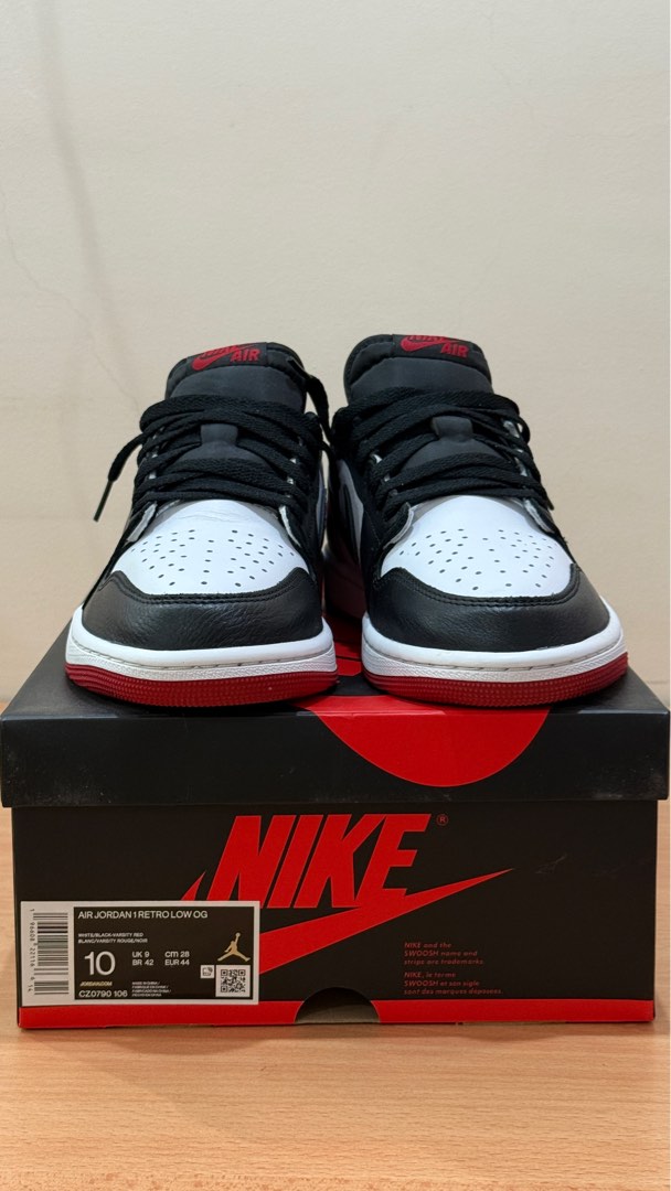 Nike AJ1 Low OG, Men's Fashion, Footwear, Sneakers on Carousell