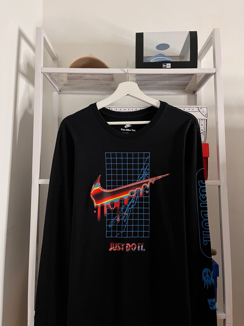 NIKE BLEEDING GRAPH L/S, Men's Fashion, Tops & Sets, Tshirts & Polo ...
