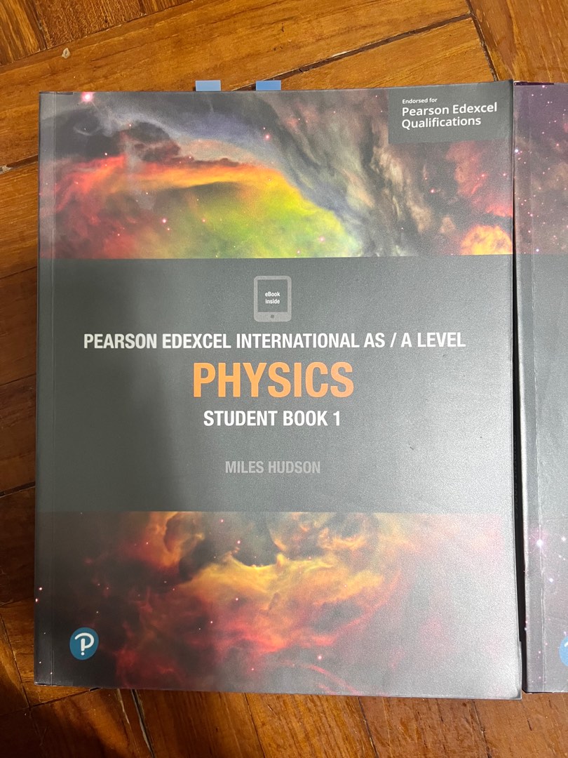 Pearson Edexcel IAL Physics Book 1 & 2, 興趣及遊戲, 書本 & 文具, 教科書 - Carousell