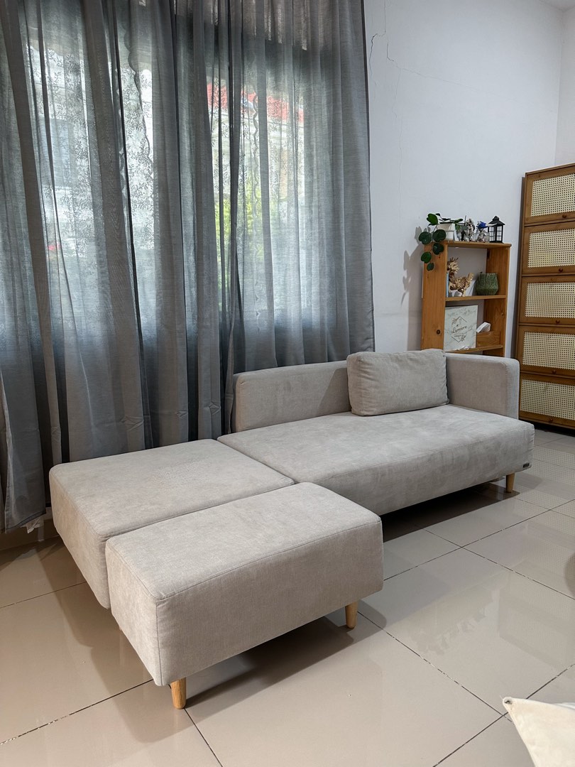 Sofa dudukan modular kain ottoman minimalis, Perabotan Rumah di Carousell