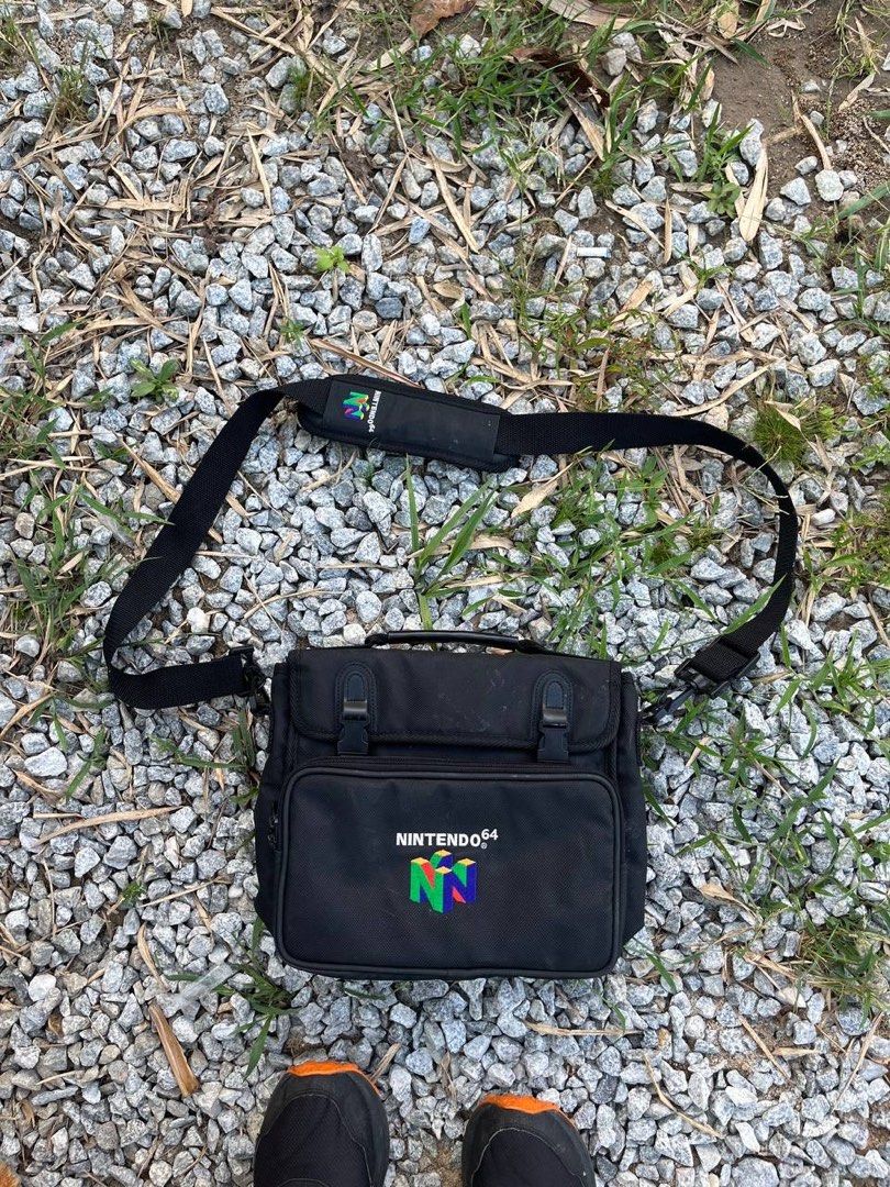 90s Vintage Nintendo 64 bag, Video Gaming, Gaming Accessories, Cases ...