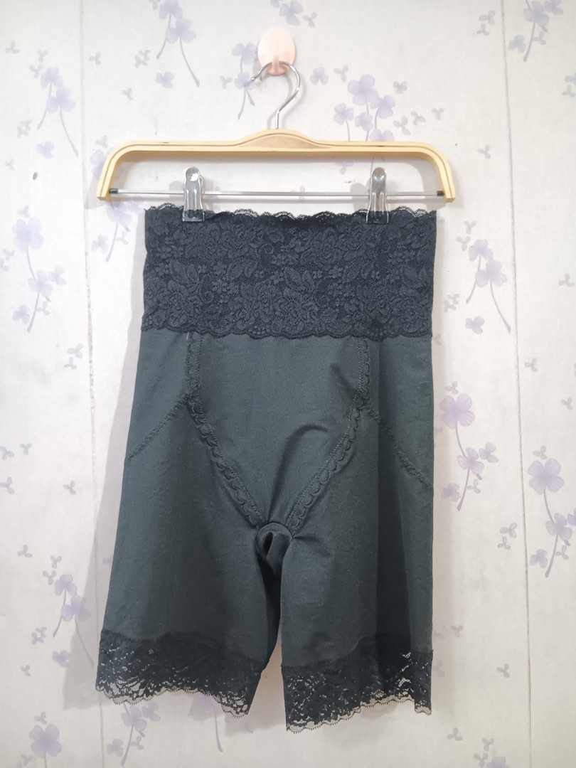 GS33 Girdle Shaper Push Ups, Women's Fashion, New Undergarments ...