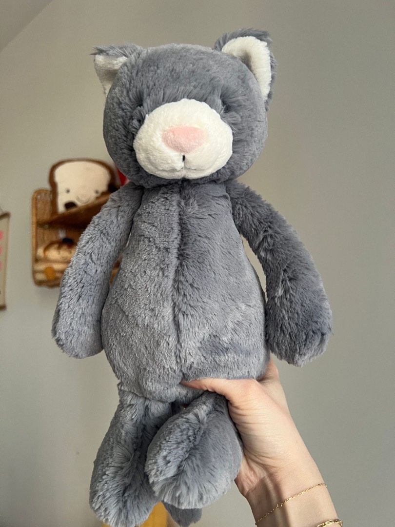 Jellycat Bashful Kitten, Hobbies & Toys, Toys & Games on Carousell