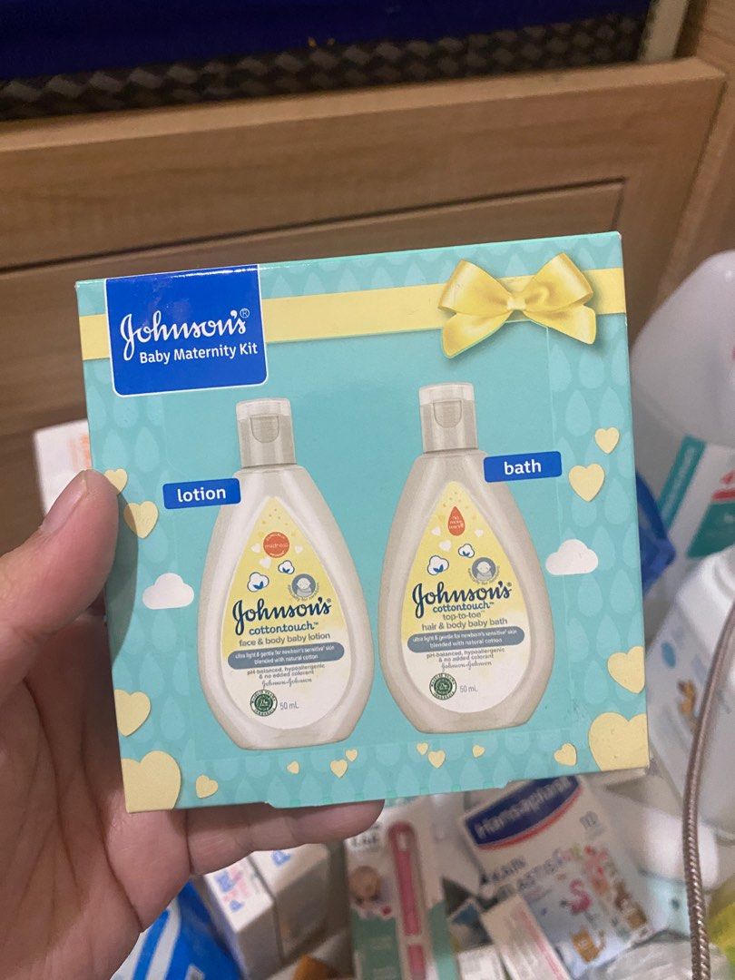 JOHNSON'S Starter Kit Baby Gift Set Hadiah Kado Bayi Johnsons ...