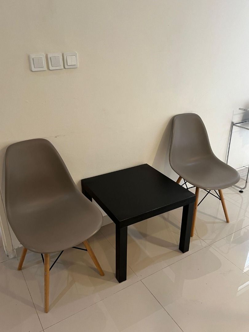 Kursi Teras Informa (Neo Dacey) Warna Abu-abu, Perabotan Rumah di Carousell