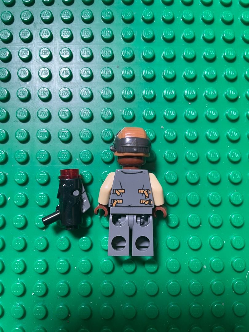 Lego Rebel Trooper - Reddish Brown Head, Helmet with Pearl Dark Gray ...