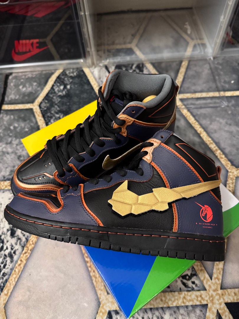 NIKE SB GUNDAM, Men's Fashion, Footwear, Sneakers on Carousell