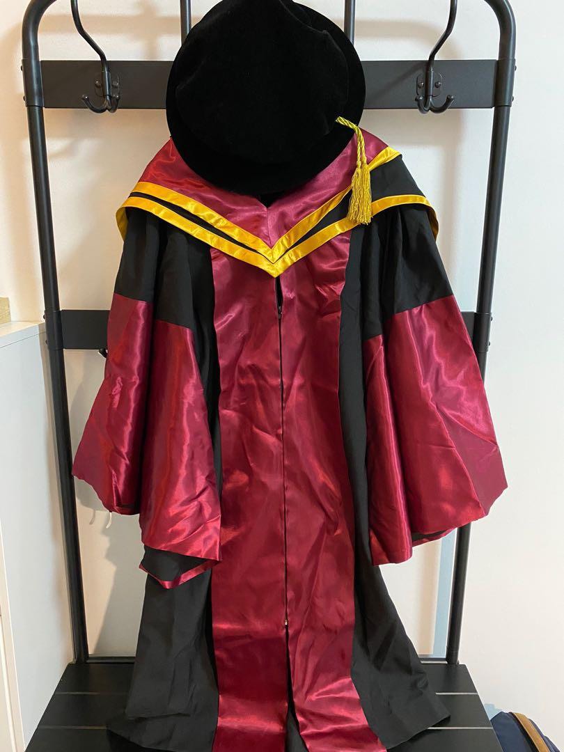 NTU graduation PhD gown set, Men's Fashion, Tops & Sets, Sets ...