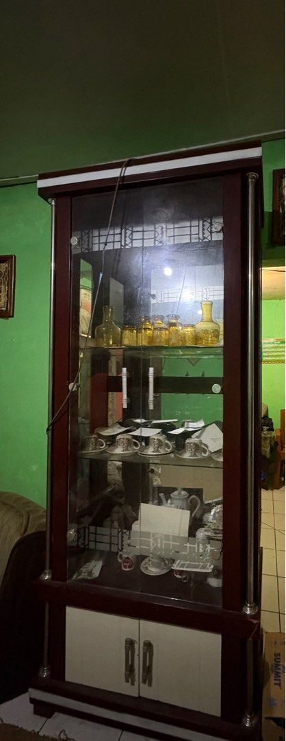 Rak Lemari Hias, Perabotan Rumah di Carousell
