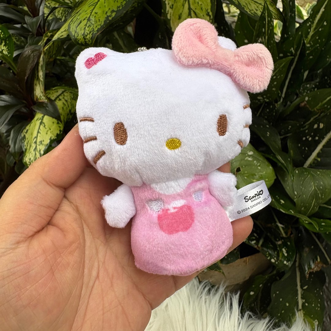 SANRIO 50th Anniversary Hello Kitty Finger Puppet Plush Charm, Hobbies ...
