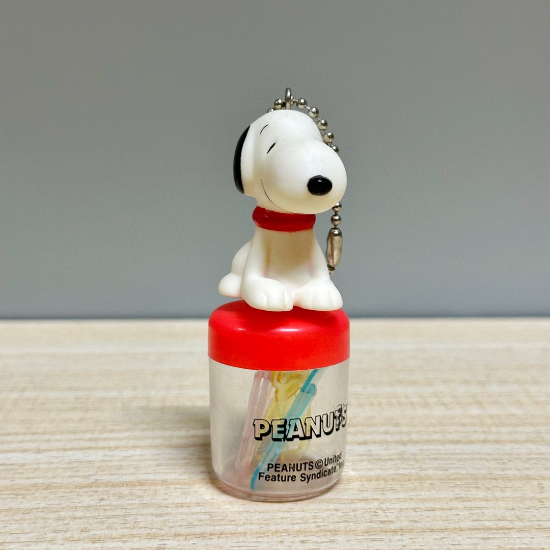 Snoopy Mini Container Charm With Plastic Paper Clips (6 pieces) - Php ...