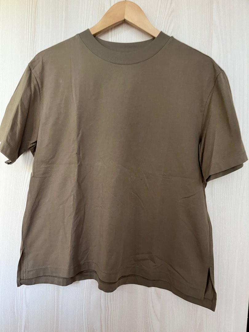 Uniqlo Airism Tee, 女裝, 上衣, T-shirt - Carousell