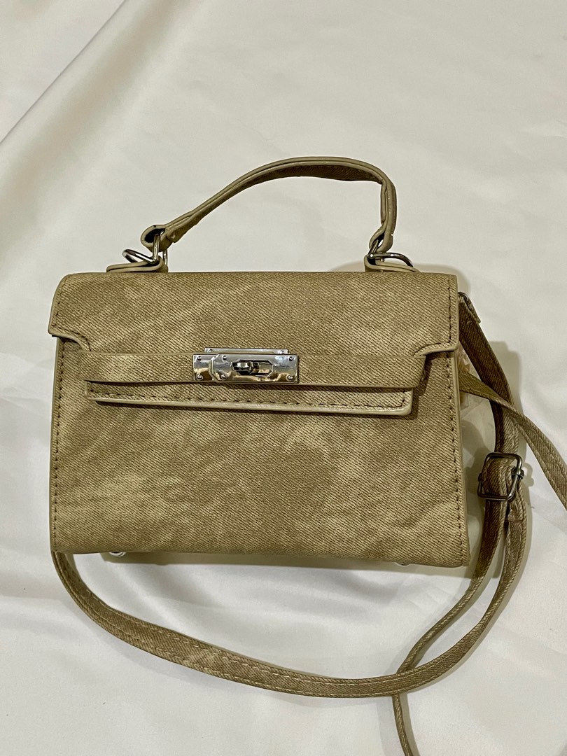 Ae Ri Bag Khaki, Fesyen Wanita, Tas & Dompet di Carousell