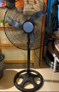 Asahi 16 blue stand fan 900 pesos, Furniture & Home Living, Lighting ...